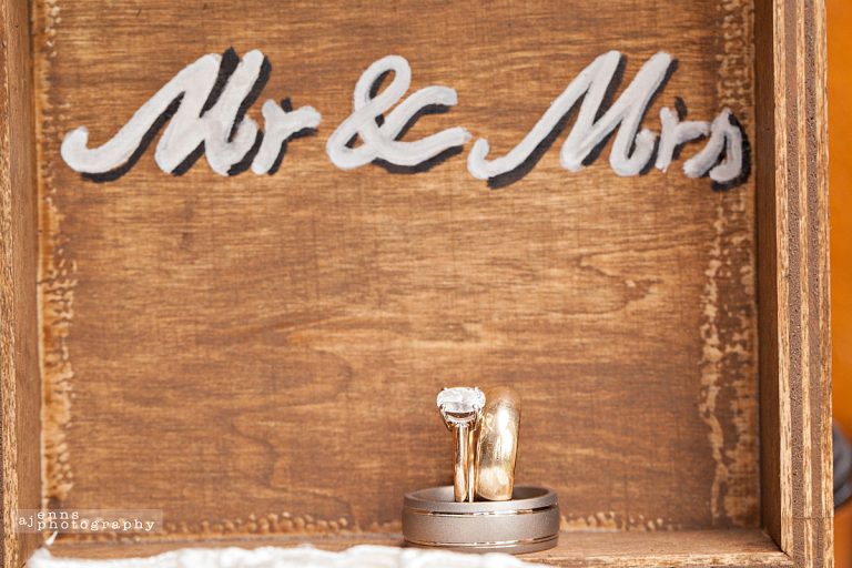 Amy & Kevin at Patricia Beach – AJ Enns Photography