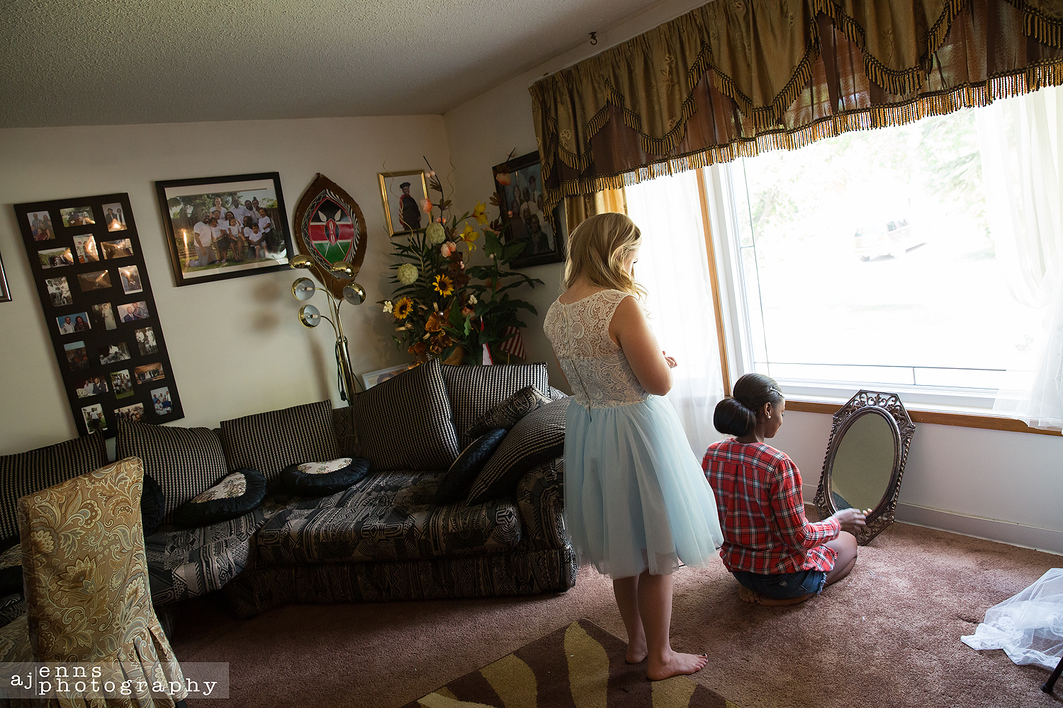 Tabitha & Matt – Leo Mole Sculpture Gardens – AJ Enns Photography