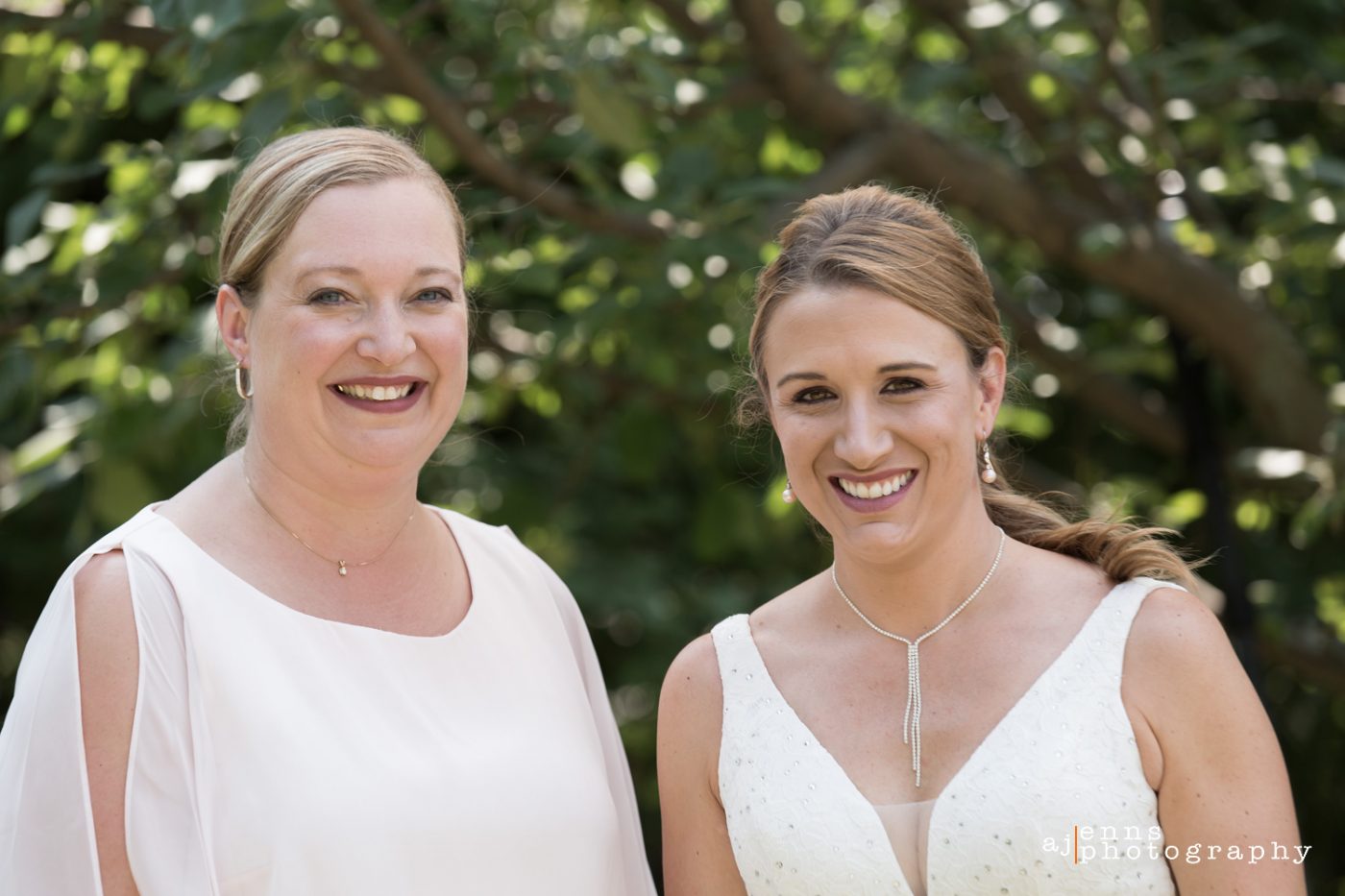 Carla & Mike | Mather MB – AJ Enns Photography