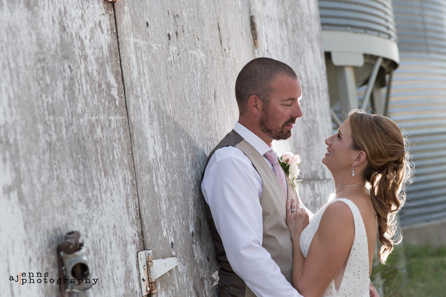 Carla & Mike | Mather MB – AJ Enns Photography